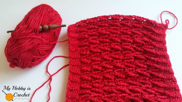 My Hobby Is Crochet: Sparkle Ruby Cowl - Free Crochet Pattern + Tutorial