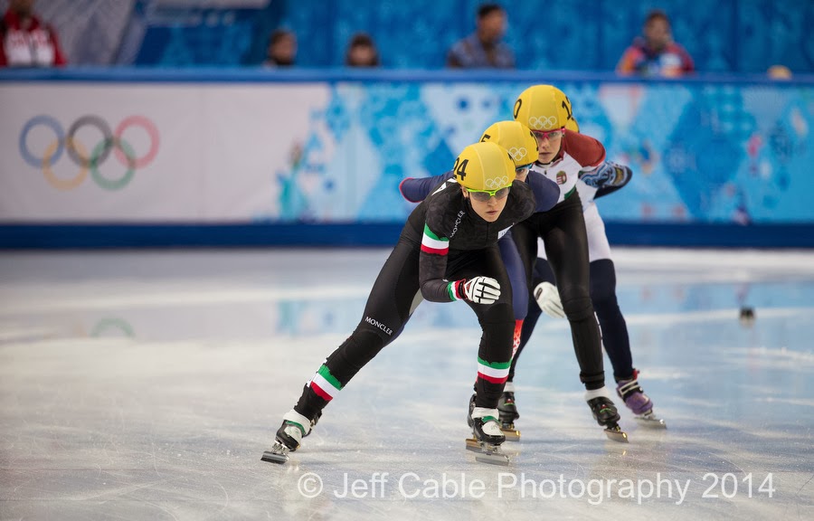 Jeff Cable's Blog: Short Track Skating - Shooting from the ice level ...