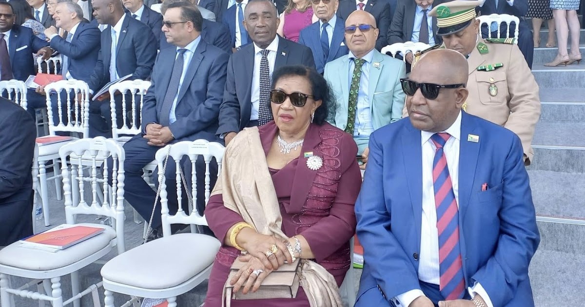 La France dans ses œuvres aux Comores ! | HabarizaComores.com | Toute l ...