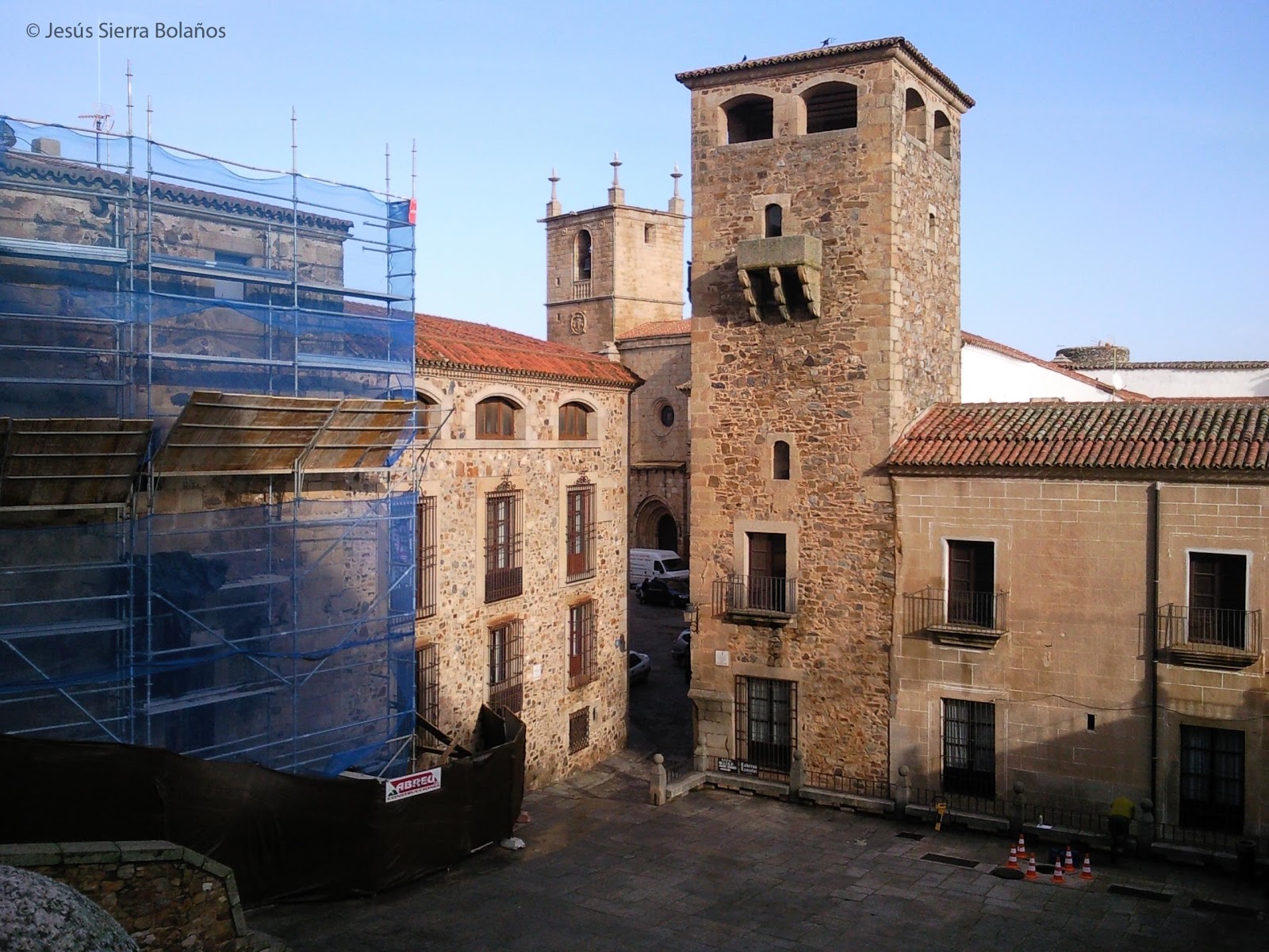 Norba Caesarina: El origen del desmoche de las torres de la Villa de ...