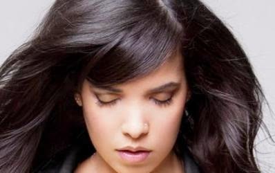 και για τα τραγούδια"...: INDILA!!!