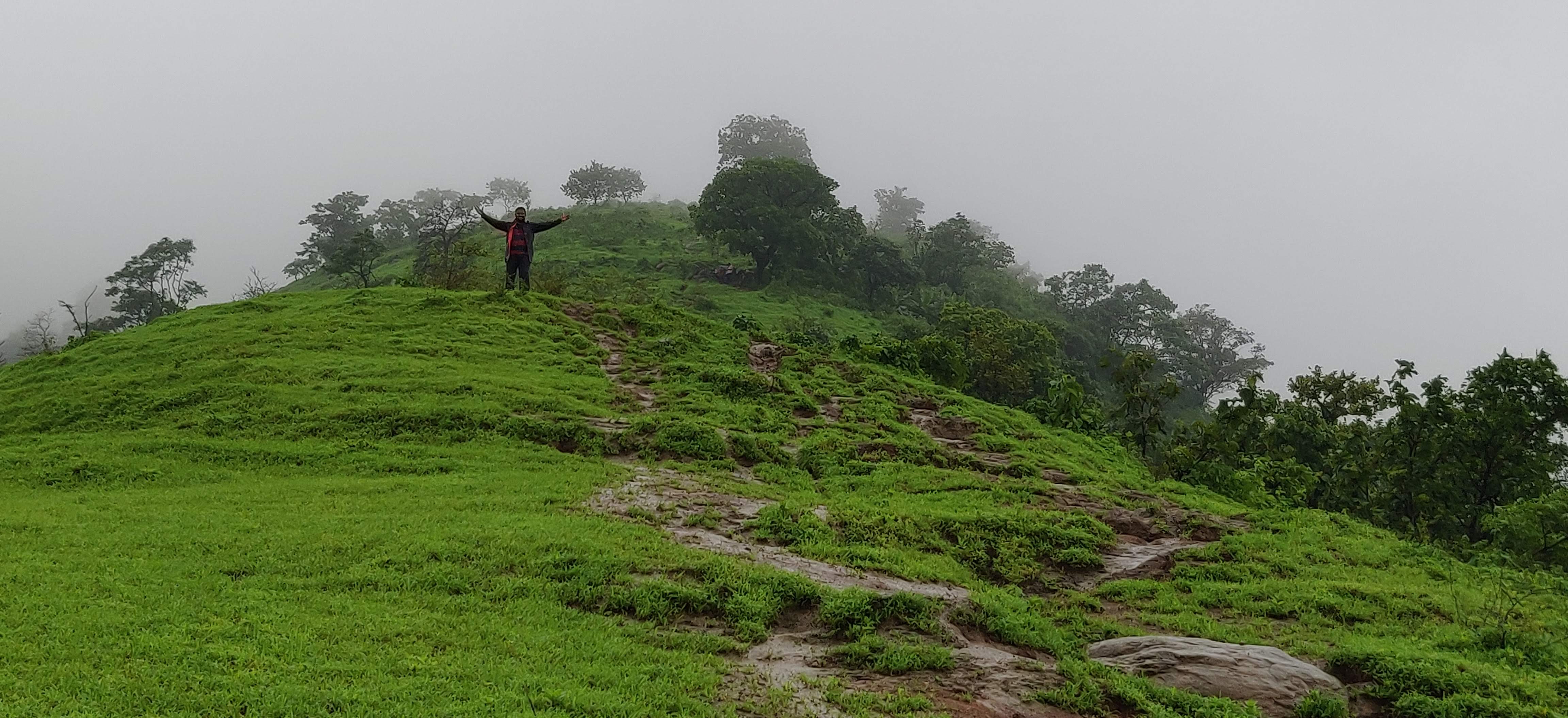 Hike to Garbett Plateau (Garbett Point in Matheran Hills) - Born Hiker