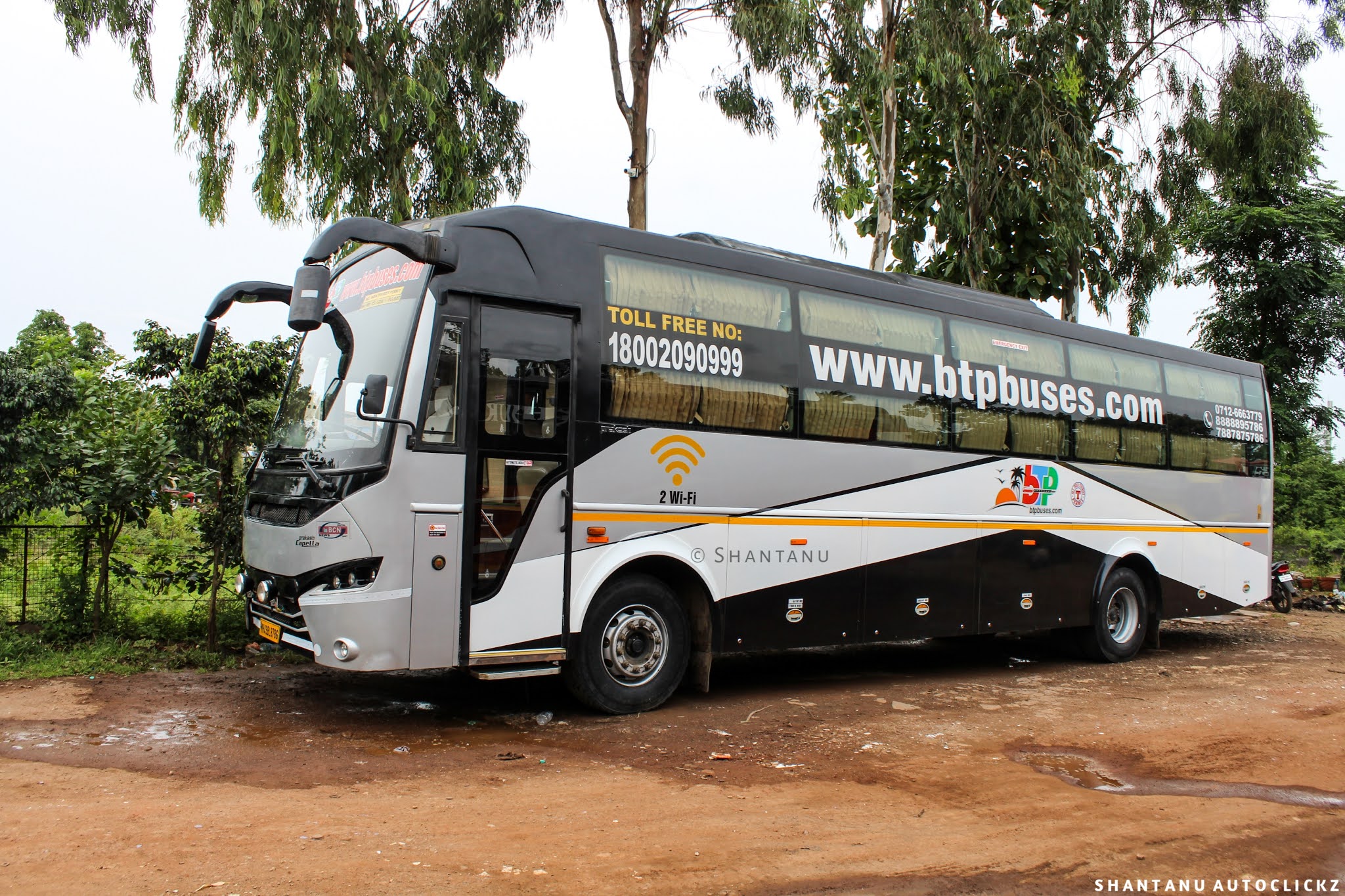 Shantanu Autoclickz: BTP Travels Prakash Capella AC Sleeper Kolhapur to ...