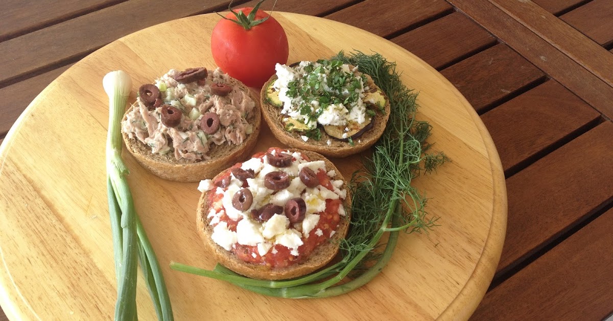 Hellenic "Recipes": Cretan "Ntakos" (kritikos ntakos)