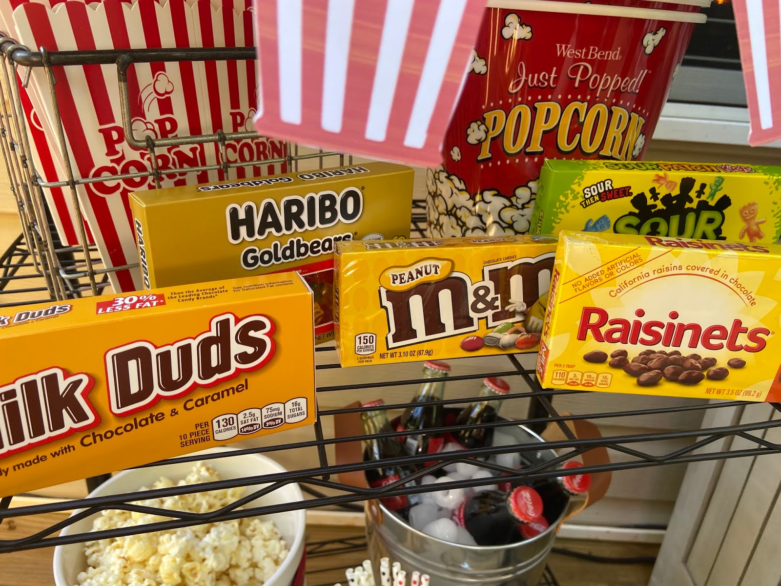 Friday Favorites | Popcorn Cart - My Glittery Heart