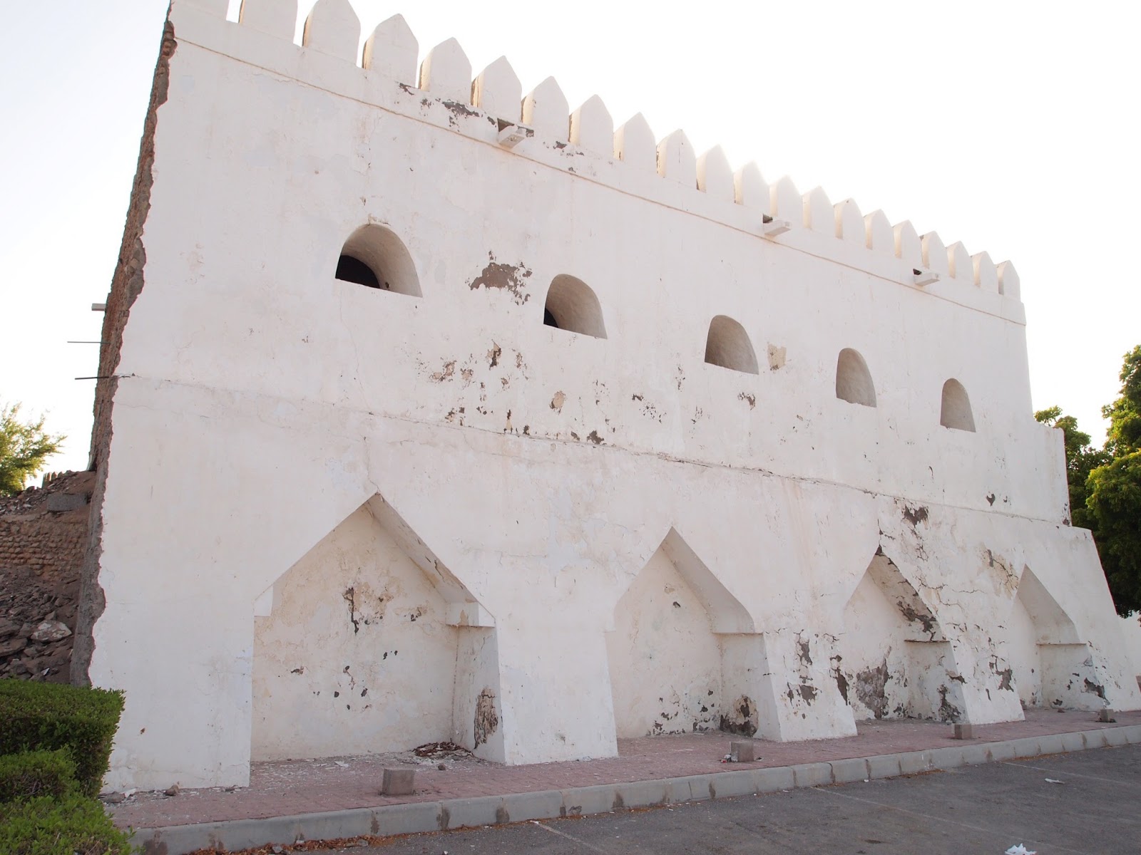 The Azanian Sea: Sohar: old fort and souq