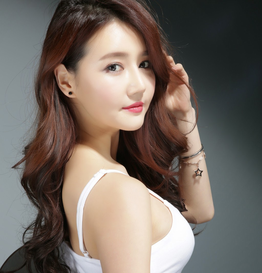 Sexy Korean Han Ga Eun Four Outfits