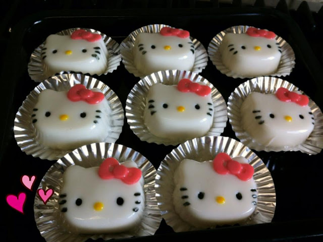Hello Kitty Coconut Pudding