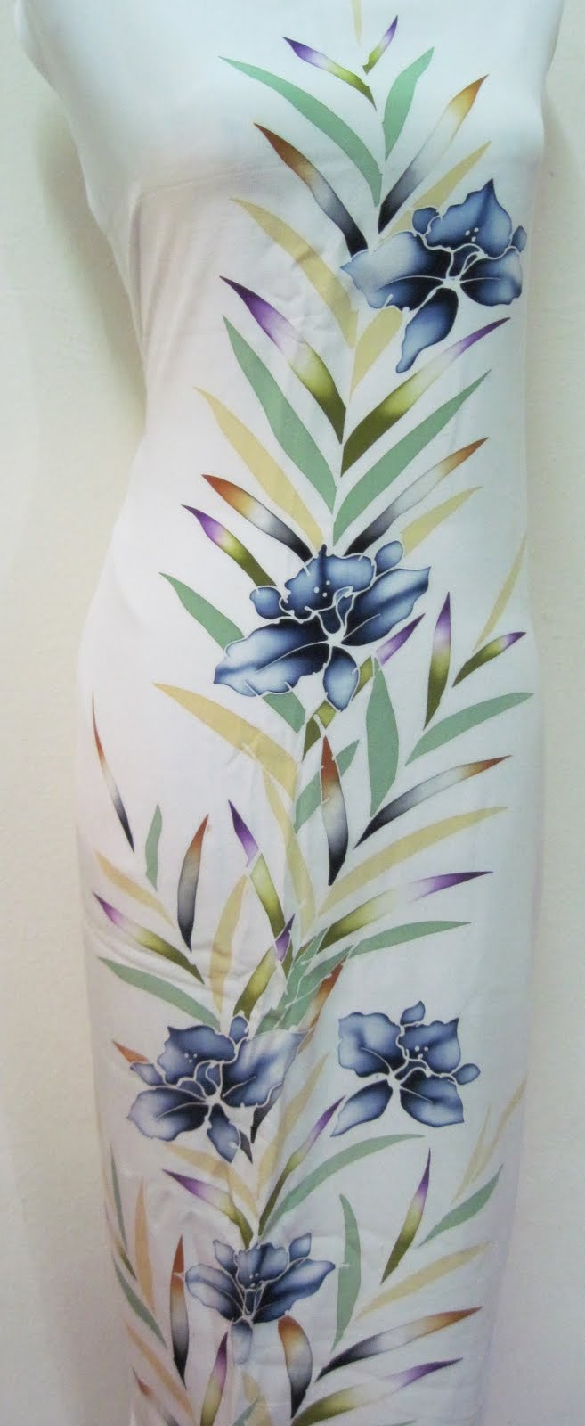 Batik Sutera Crepe Putih | Silky Batik Sutera Terengganu