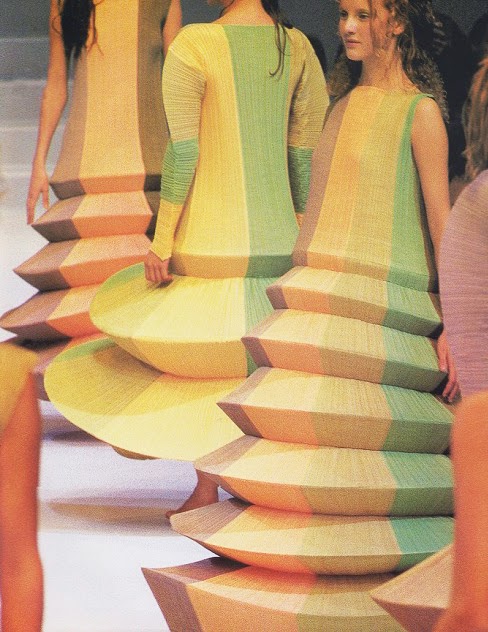 Fashion Art Diary : History of the Fashion Model: FAD Flashback: Issey ...