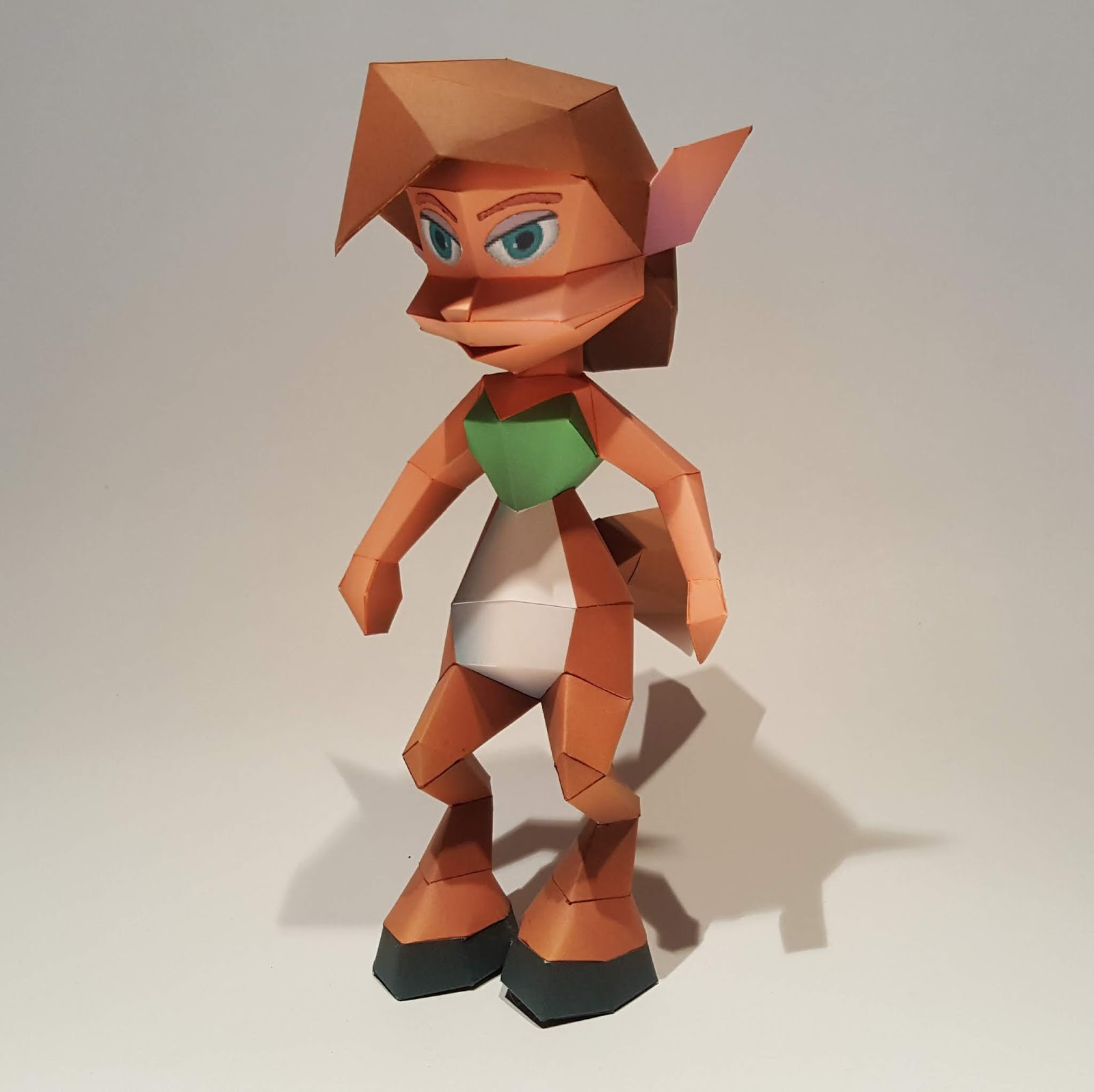 Spyro Papercraft: Elora