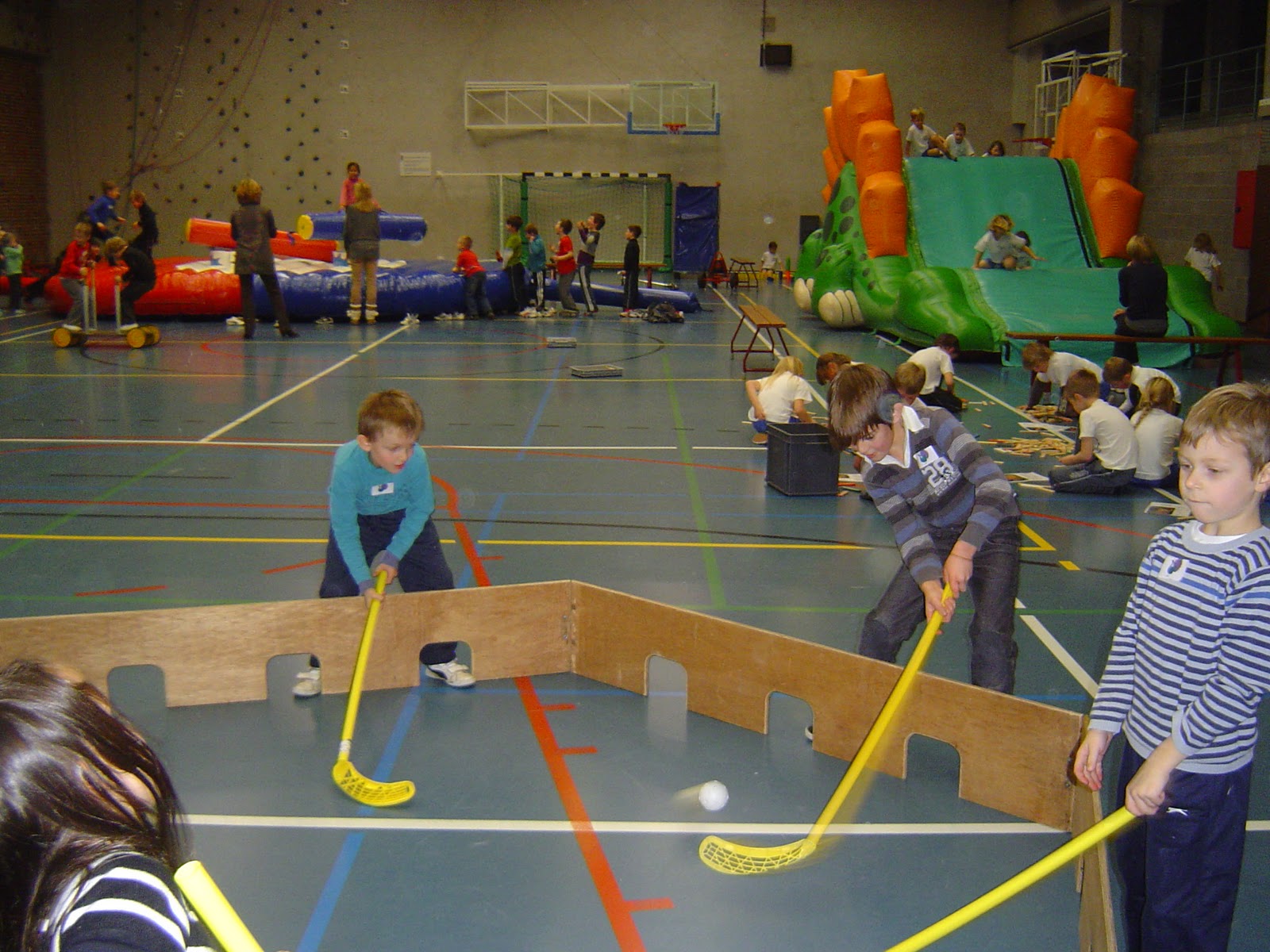 1ste leerjaar: BEWEGINGSOMLOOP op 20 december