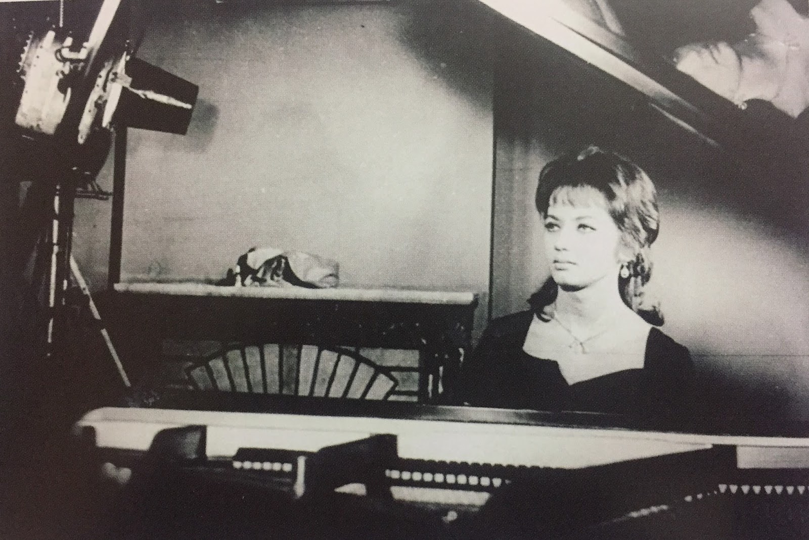 EVA MARÍA ZUK: UNA CONJUGACIÓN DE ARTE Y TALENTO ~ Blog SOMEGEM