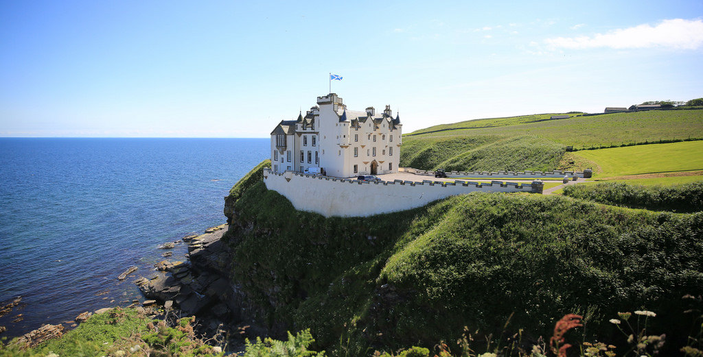 Dunbeath Castle, Scotland (with Map & Photos)