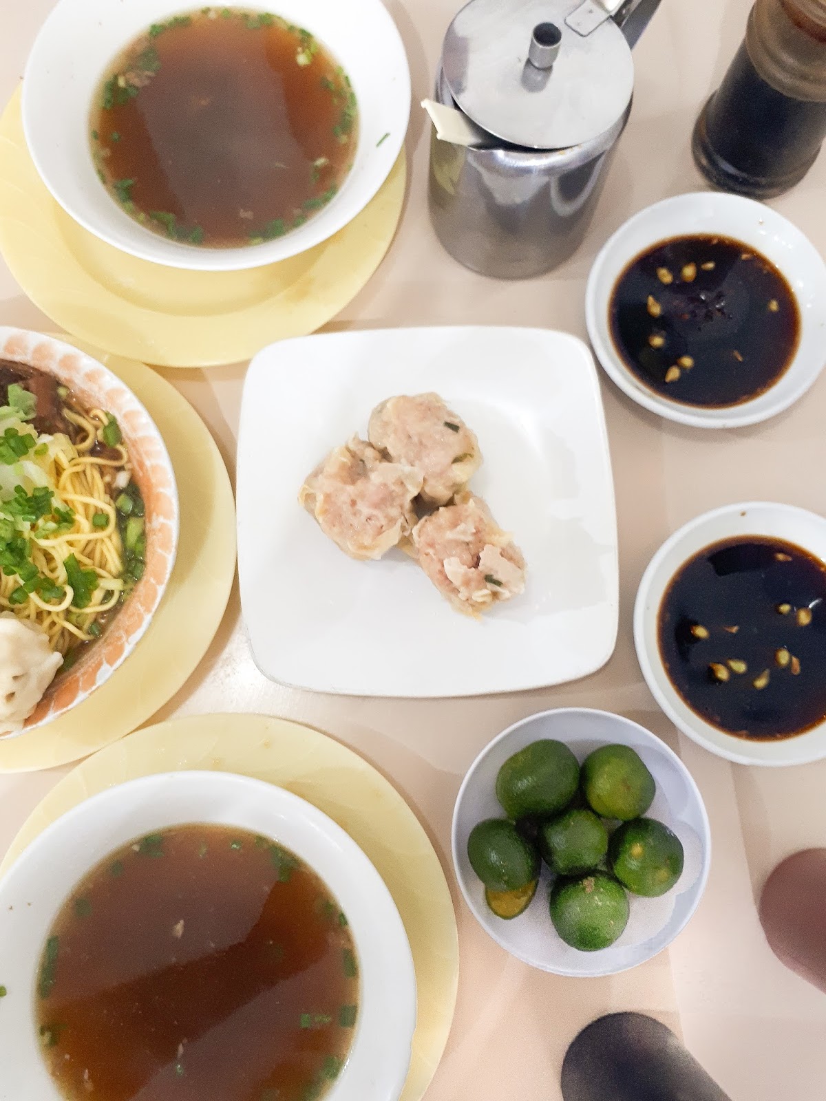 Charlie's Wanton Special, Mandaluyong - The Foodinista