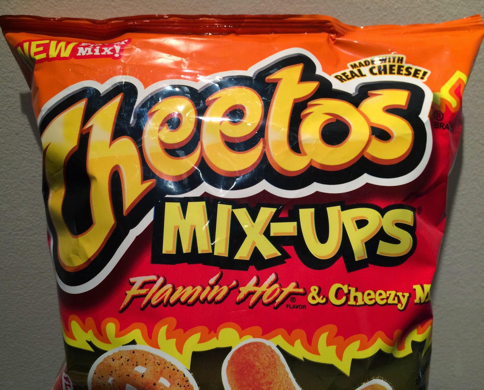 Cheetos Mix-Ups Flamin' Hot & Cheezy Mix / チートス ミックスアップス フレーミングホット&チージー ...