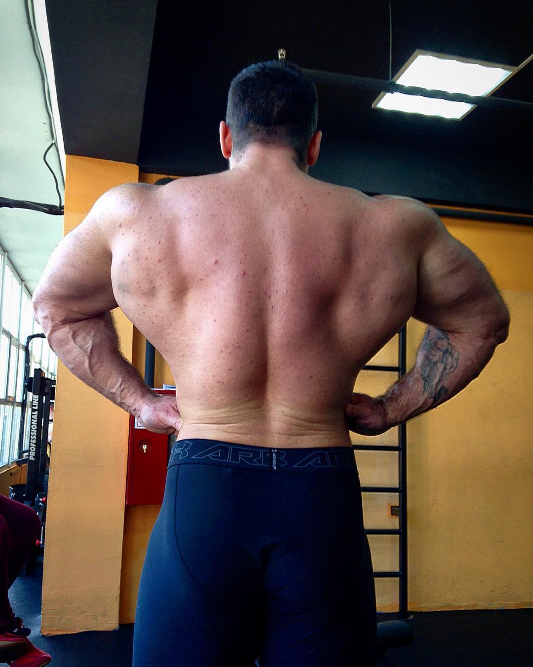 Muscle Lover: Russian Classic Physique bodybuilder Mikhail Maslov (2)