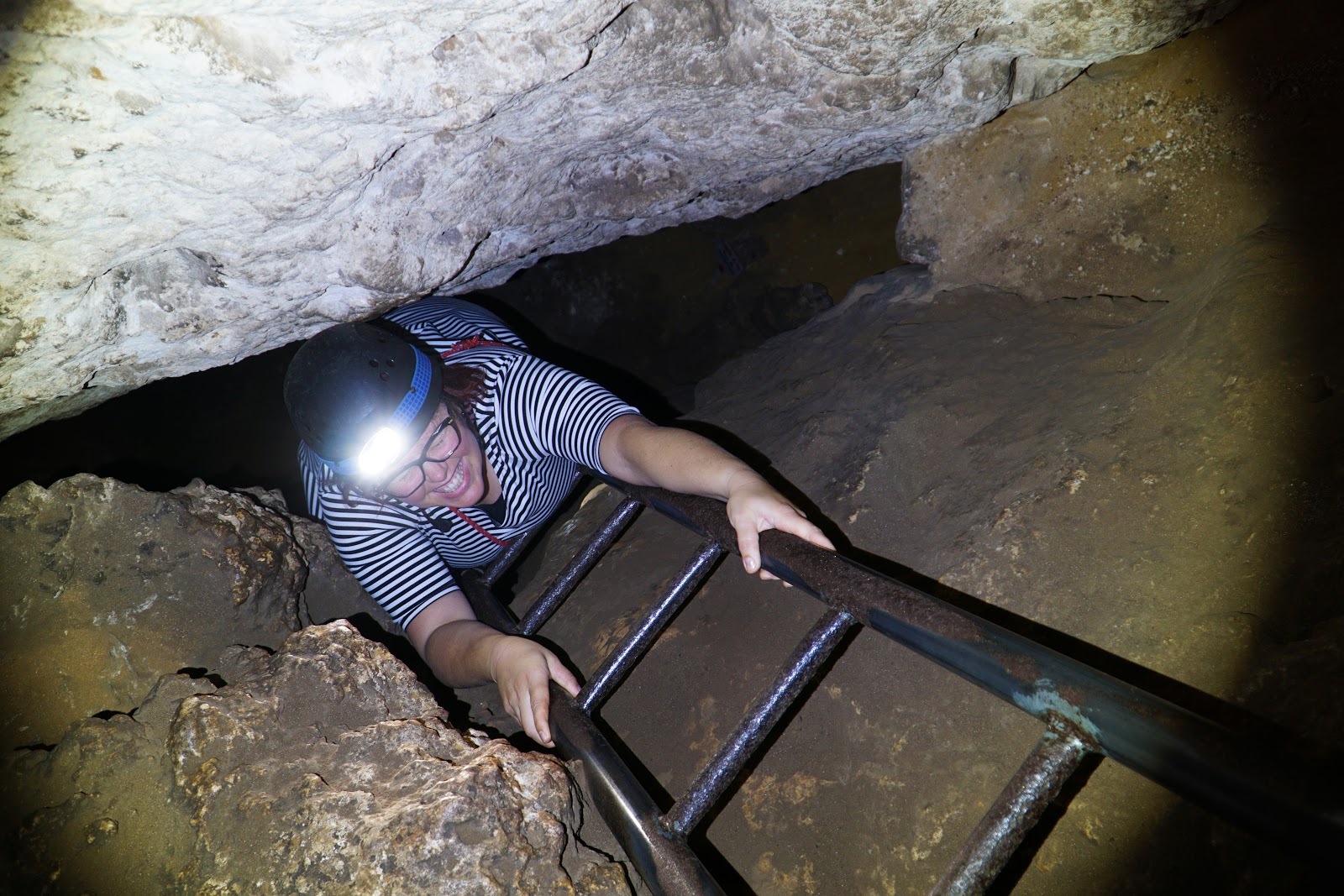 Giants Cave (Leeuwin-Naturaliste National Park) ~ The Long Way's Better