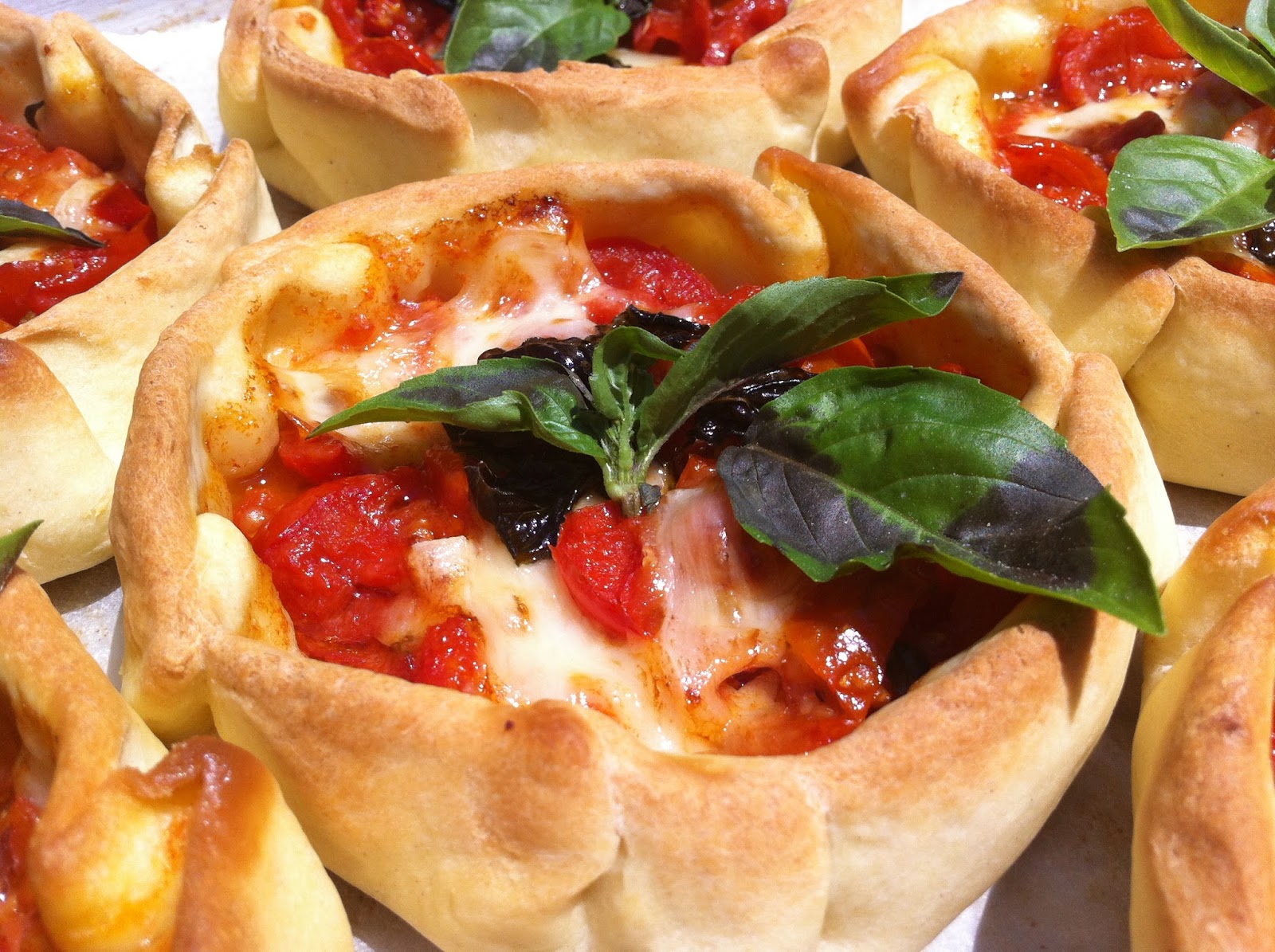 SCIFITIEDDU: tomatoes, caciocavallo ragusano cheese, basil