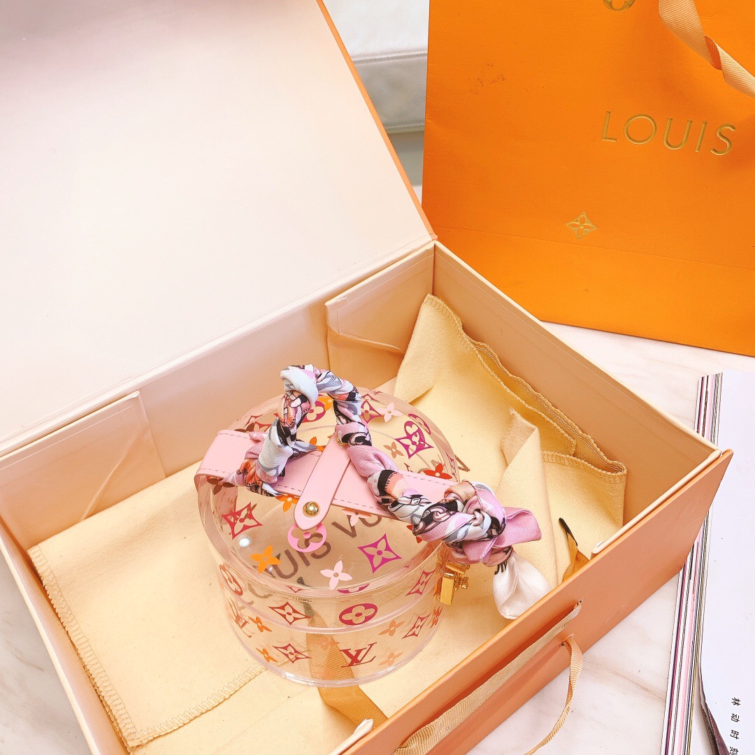 WE Do Love Luxury: LOUIS VUITTON LV Scott Box GI0362