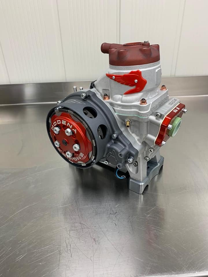 MODENA ENGINES ESPAÑA: Nuevos colores, nuevas prestaciones.