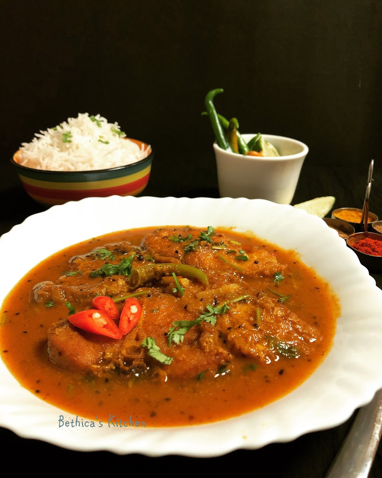 Bethica's Kitchen Flavours: Rui Macher Jhol (Bengali Fish Curry)