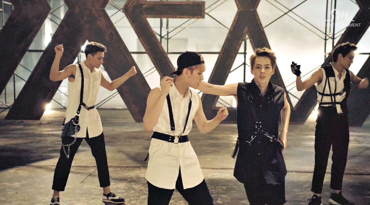 Video of the Day x 2: EXO's "Growl- 2nd Version" And Henry Lau's "1-4-3 (I Love You)" Feat. Amber