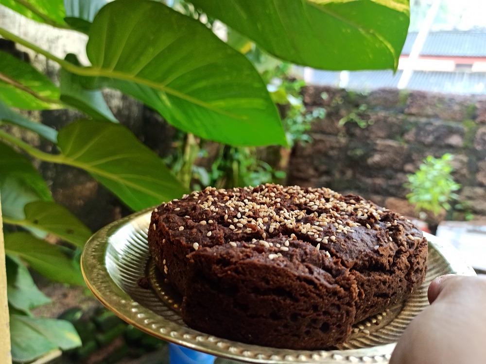 GLUTEN-FREE Jowar Cake With DATES [Baking With Sorghum Flour| VEGAN ...