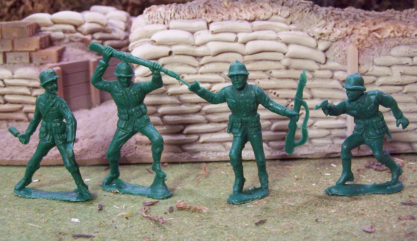 WWII Plastic Toy Soldiers: Lido - Toy Soldiers