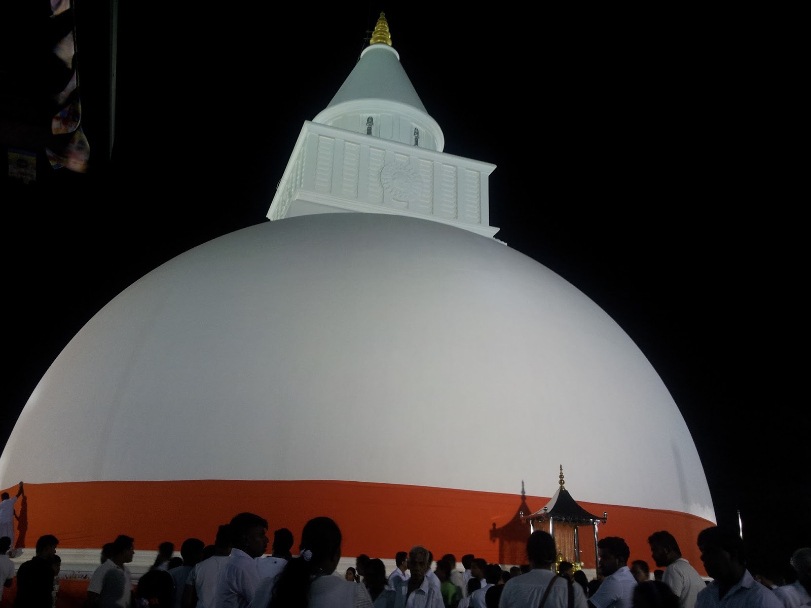 Beauty Of Sri Lanka - ලස්සන ලංකා: Katharagama Kiri Vehera - කතරගම කිරි ...