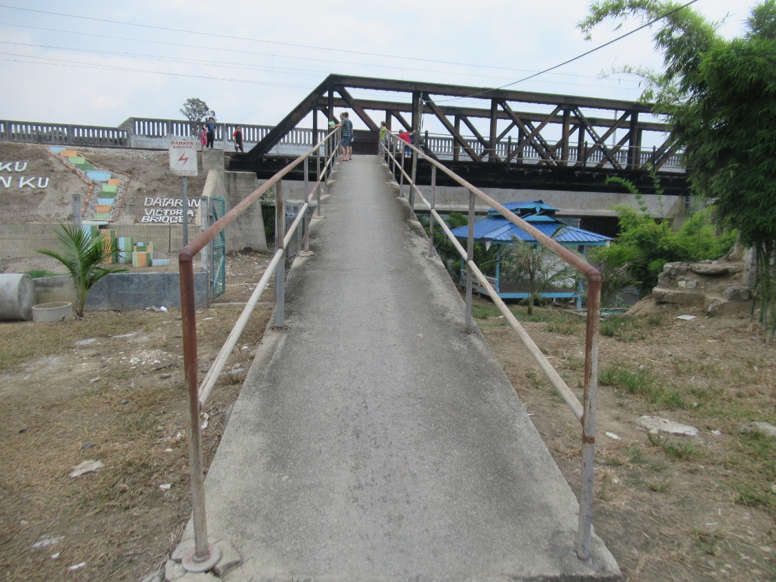 SENI LAMA MELAYU (MALAY OLDEN ART): Victoria Bridge, Perak