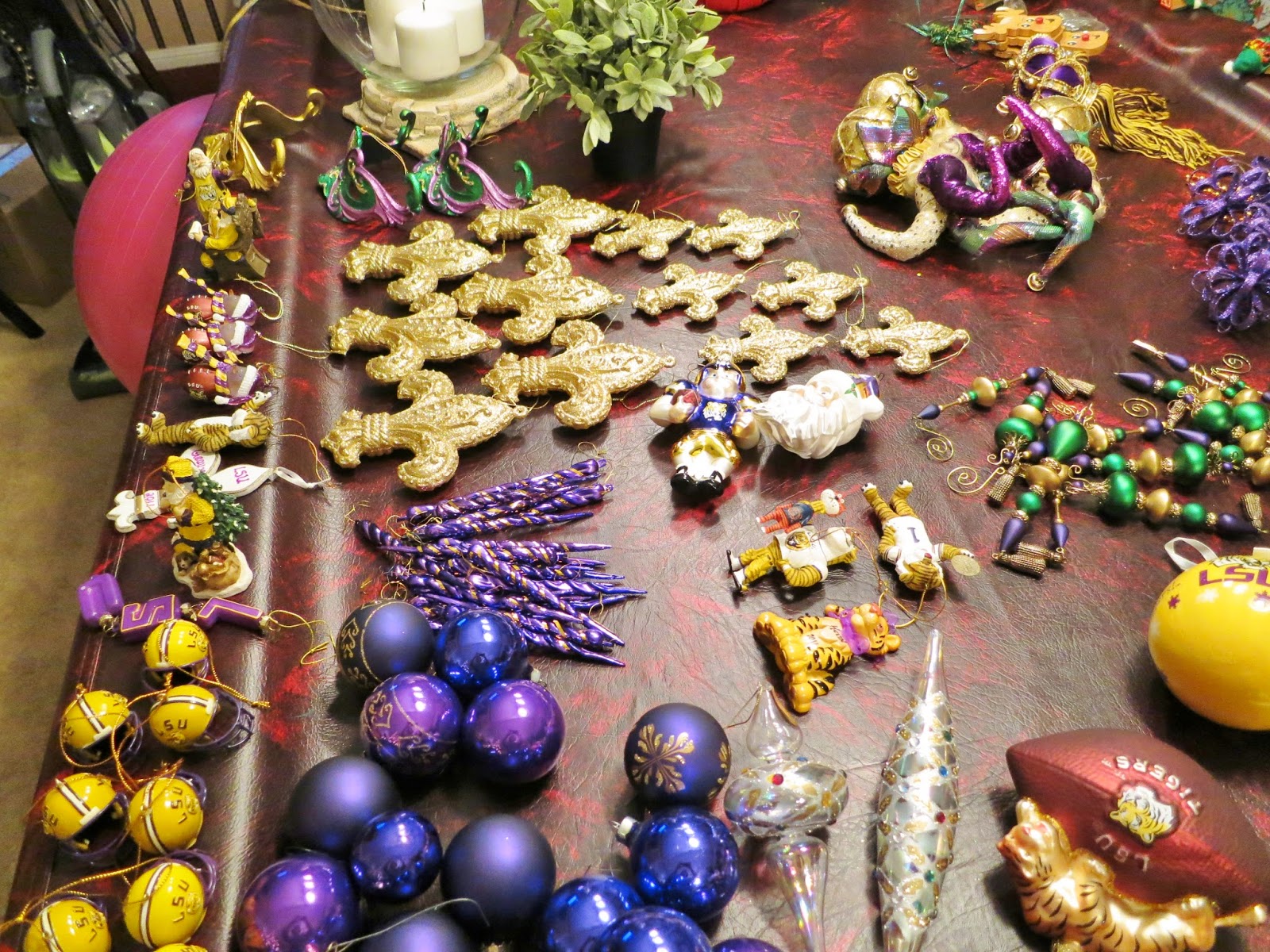 Life By The Pool. . .it's just BETTER!: LSU Christmas Tree