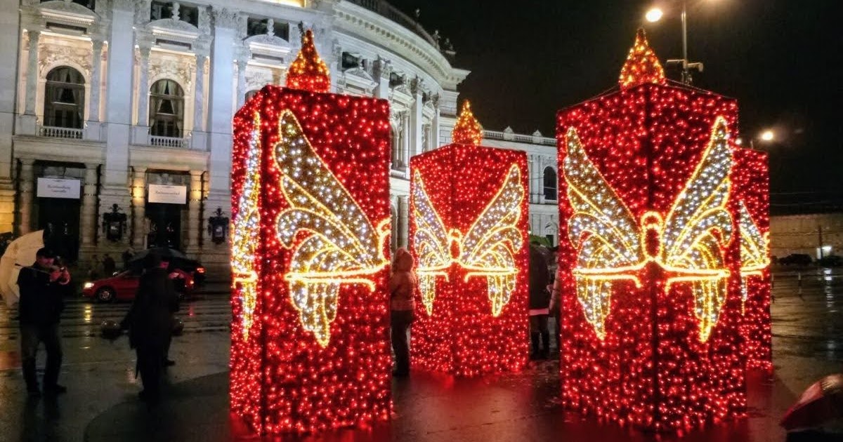 Vienna in December: 31 Cool Things to Do, See & Eat | Sidewalk Safari ...