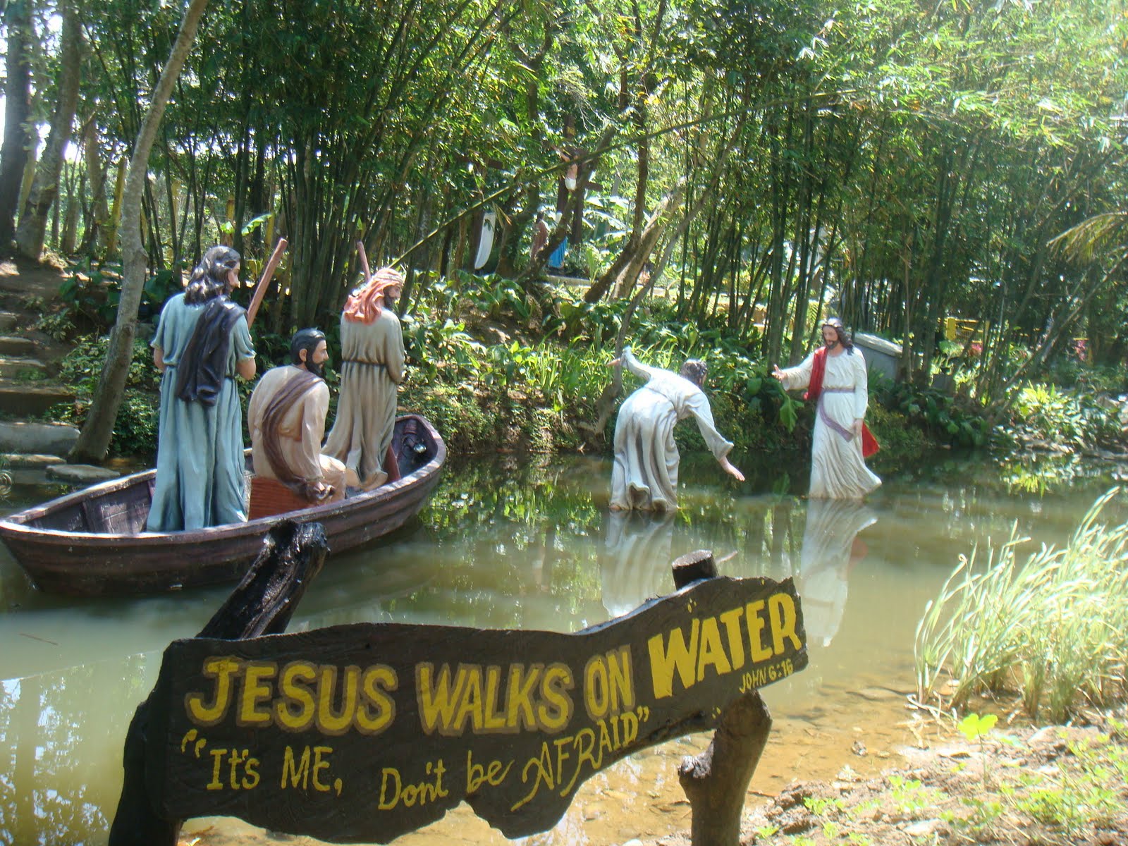 Fortunate Life: Pag-ibig prayer garden
