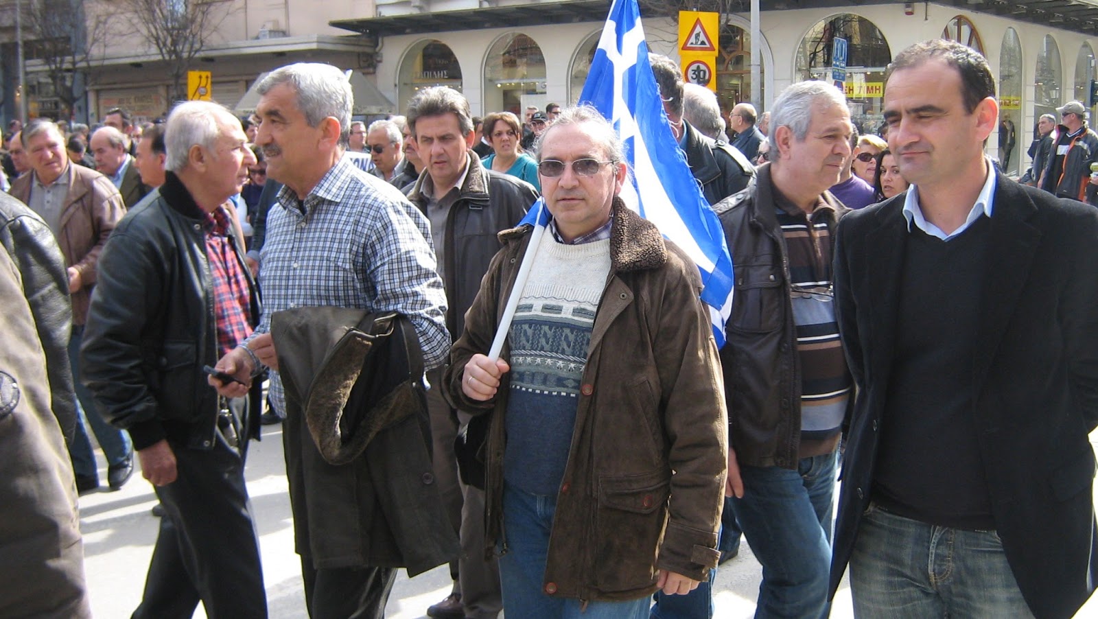 ΑΠΟΣΤΡΑΤΟΙ ΑΡΤΑΣ: Συντονιστικό 'Οργανου Δράσεων: ΚΑΛΕΣΜΑ για συγκέντωση ...