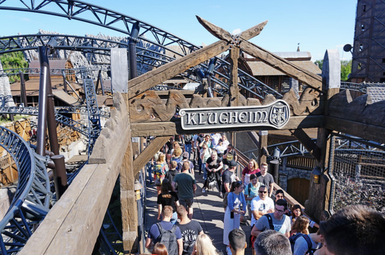 Taron: A Rollercoaster Love Affair!