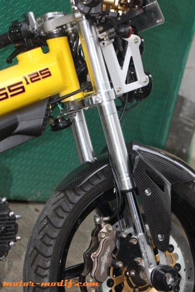 Foto Modifikasi Minerva Sachs MadAss Serasa Drag Bike