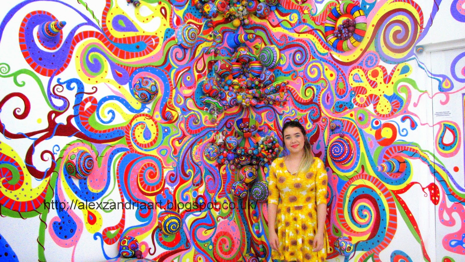 Alexzandria Art : Psychedelic Brain Bug