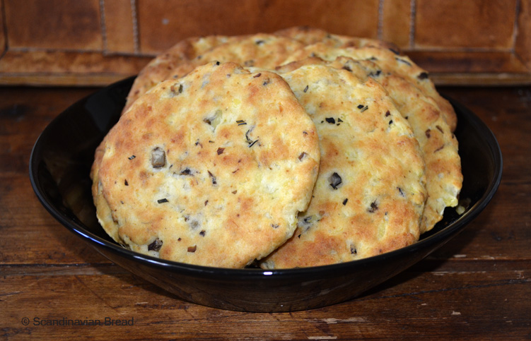 Potato-Mushroom Rieska - Scandinavian Bread