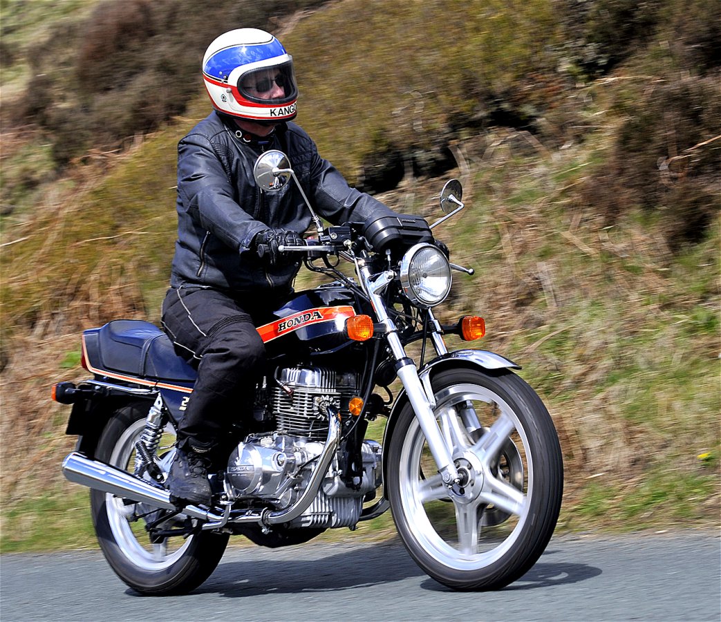 Honda CB250n SuperDream Refurb