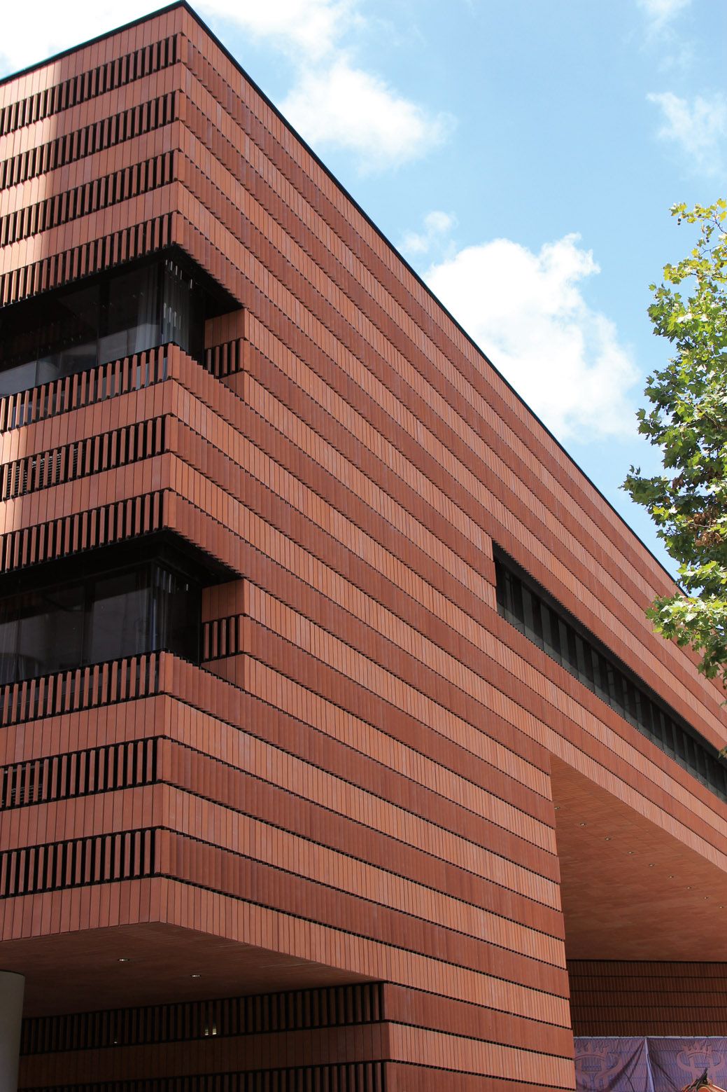 Tips on Terracotta Facade Panels