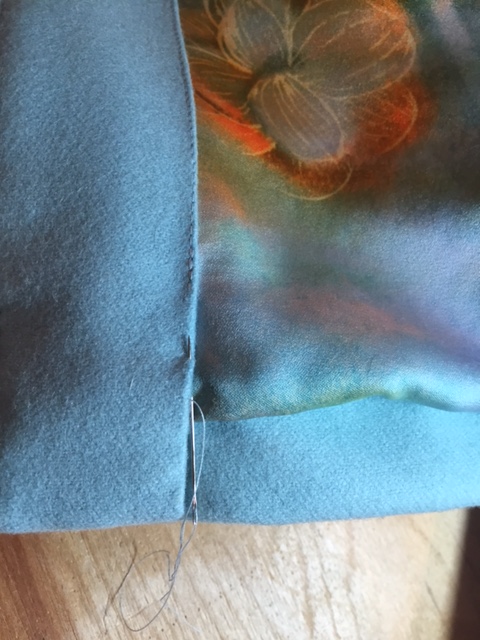 Upline Jacket Sew Along: Week 4 Inserting Zippers & Finishing Details ...