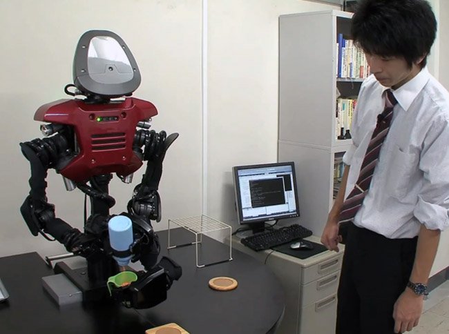 Multihard, el hogar de la tecnología.: Hiro: un robot que aprende, piensa y actúa por sí mismo