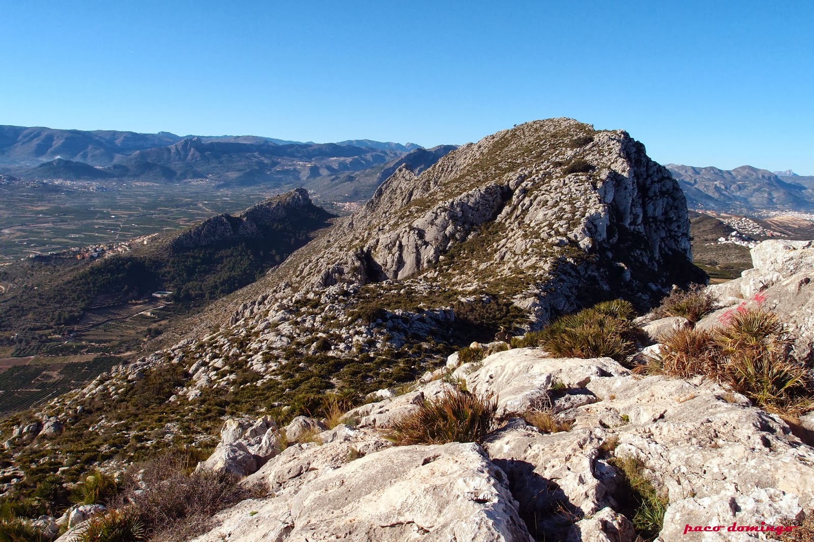 SUBE Y BAJA: SERRA DE SEGÀRIA DESDE BENIMELI (06/01/2014)