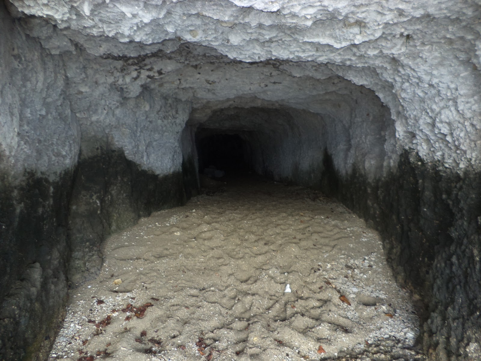 Welsh Davids Travel Blog: 6 to 10 November - Rabaul War Relics (Papua ...