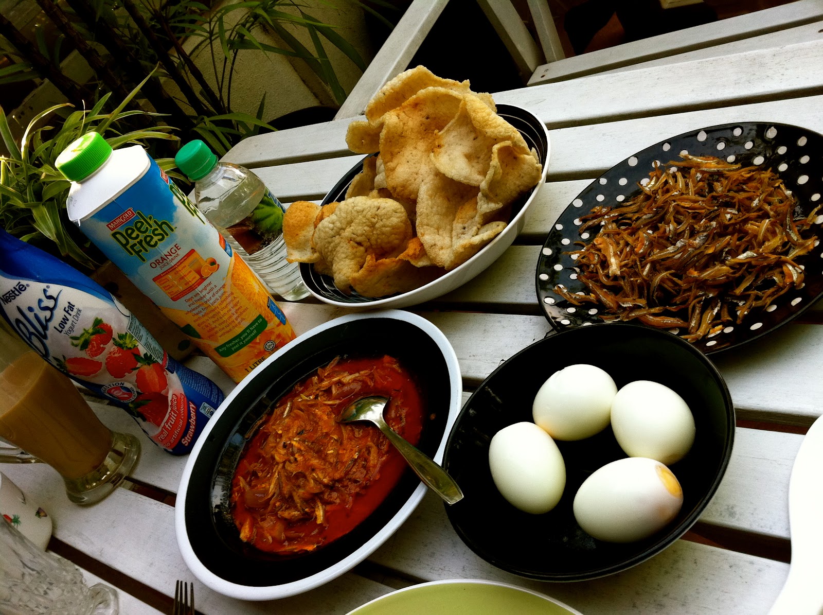 We Tell Sweet Stories: My Food,Music and Shawl Tutorial..hikkk..hikk:):)