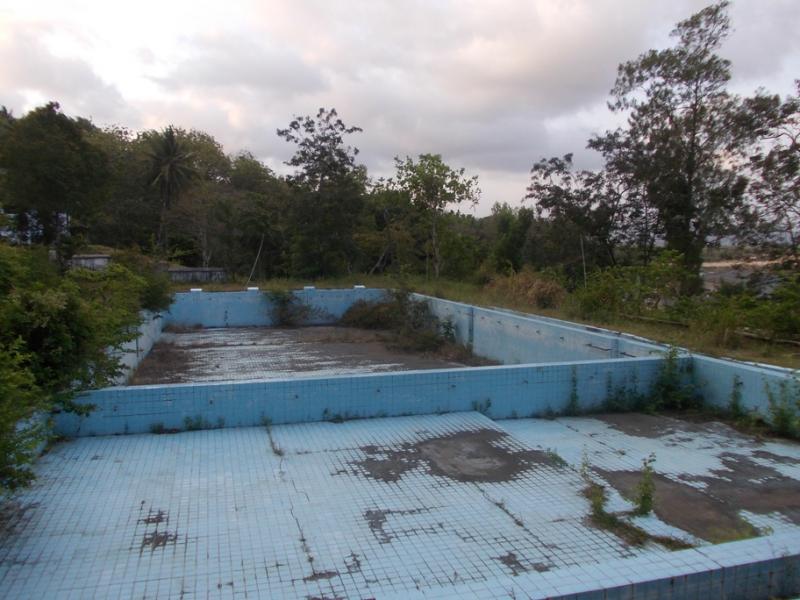 Kisah Nyata Misteri Kolam Renang Temperan yang Angkernya Kebangetan ...