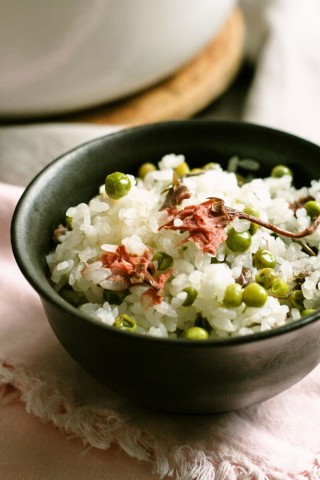 Perfectly imperfect : Green Peas Rice with Cherry Blossoms