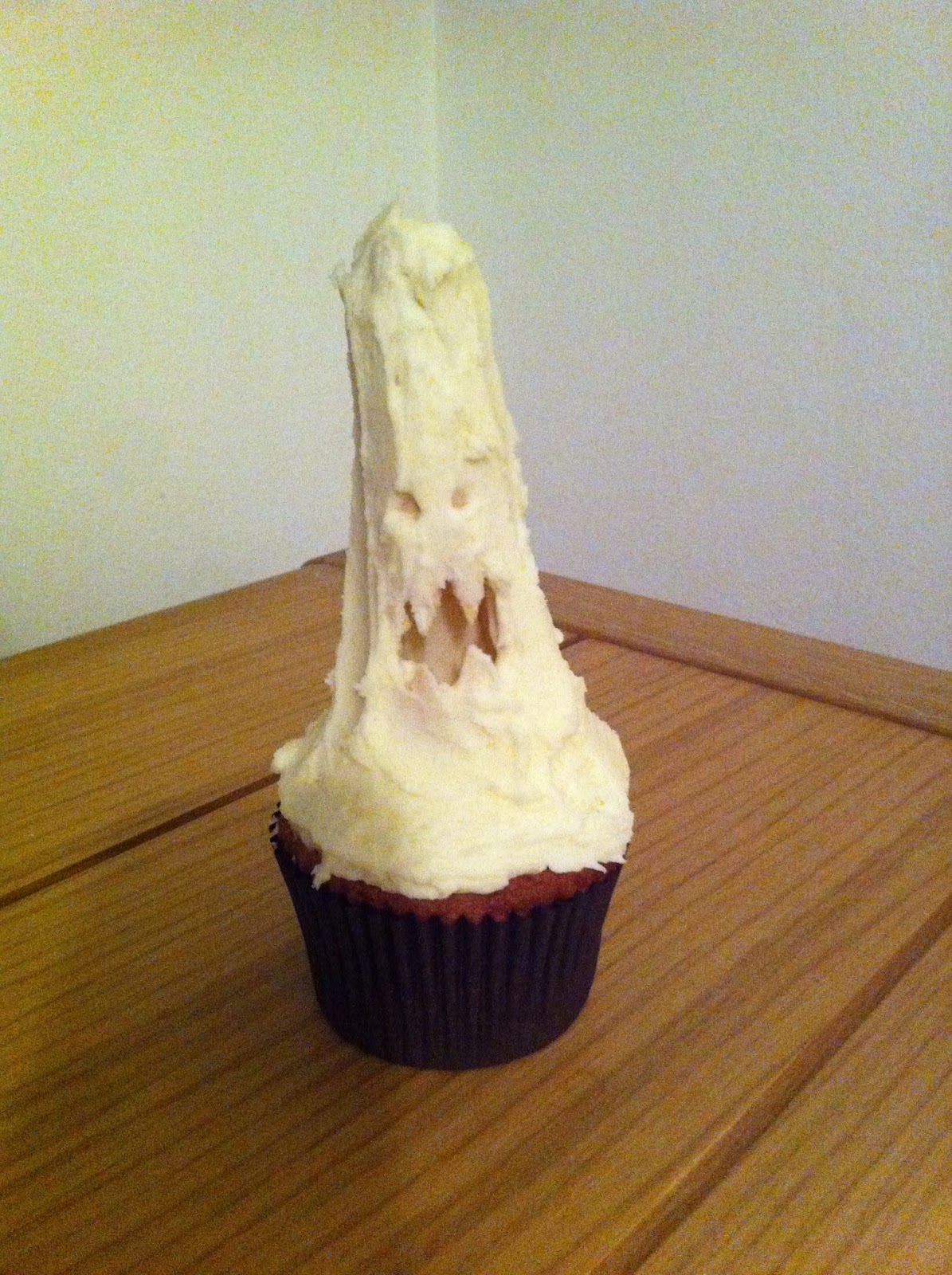 Heartsong Cakes and Crafts: Hotel Transylvania Red Velvet and Scream ...