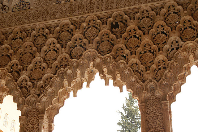 23/05_The geometry of the Alhambra